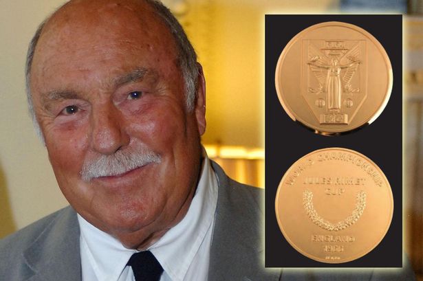 Footballer Jimmy Greaves' Journey - England Legend: 44 goals